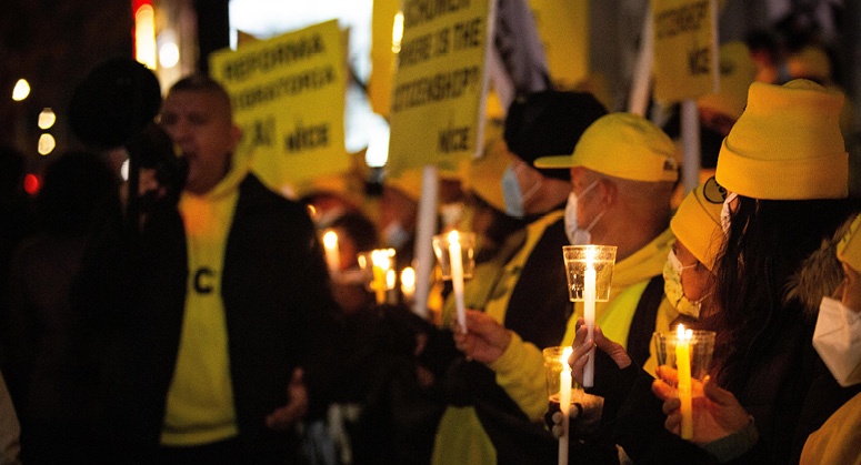 Deportation and Dissent: Alina Das and clinic students allege ...